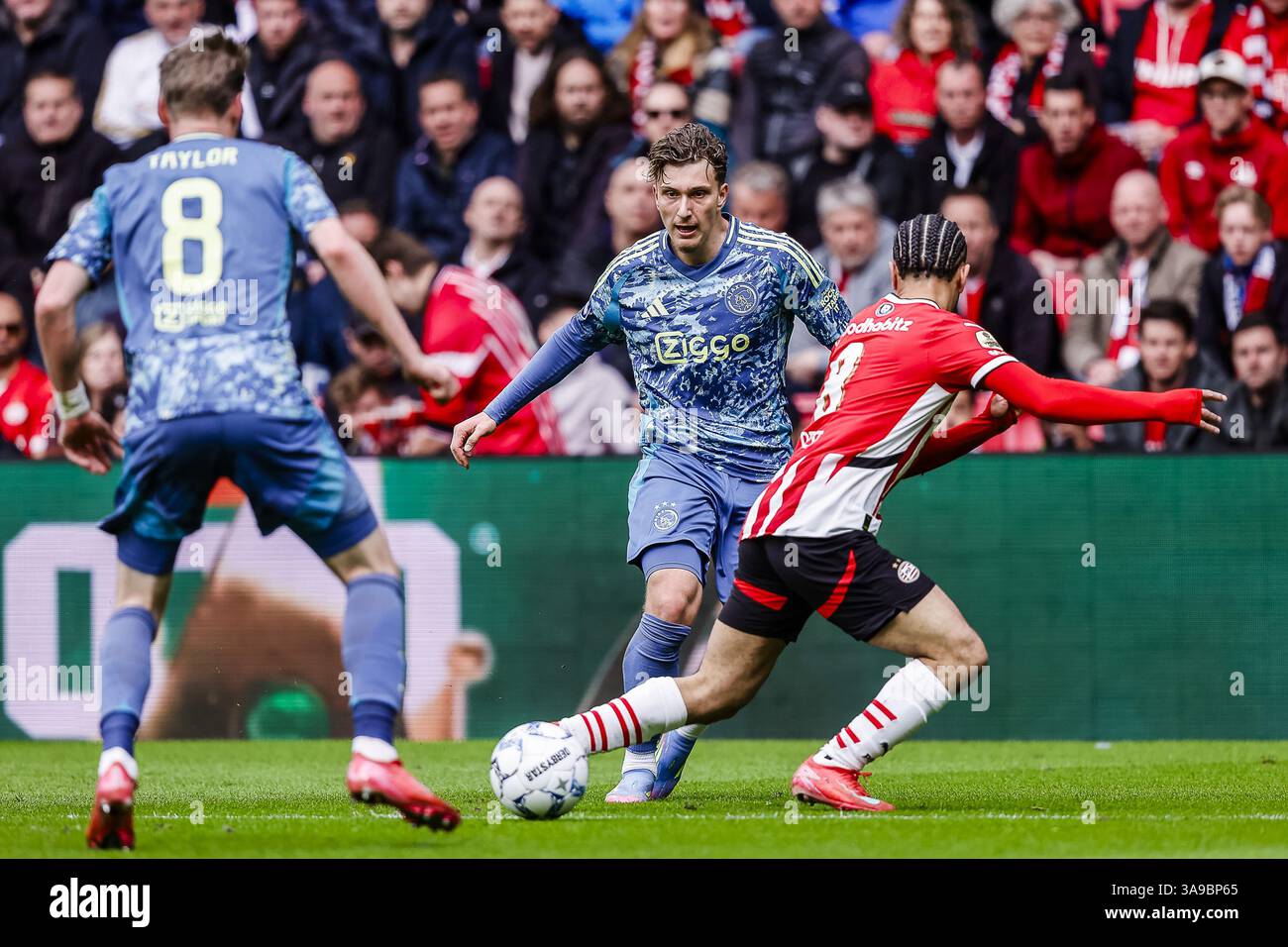 EINDHOVEN, 30-03-2025, Philips Stadium, Dutch Eredivisie Football ...