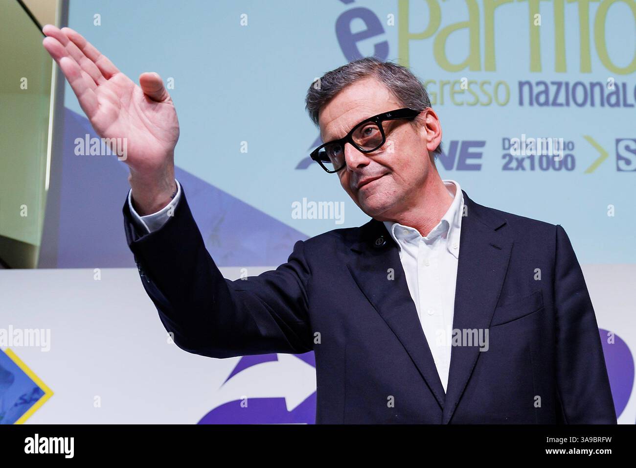 Carlo Calenda durante l’intervento conclusivo del secondo Congresso ...