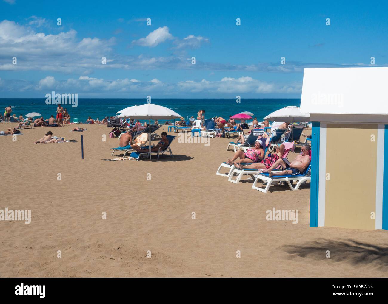Gran Canaria, Canary Islands, Spain, 30th March 2025. Tourists, many ...