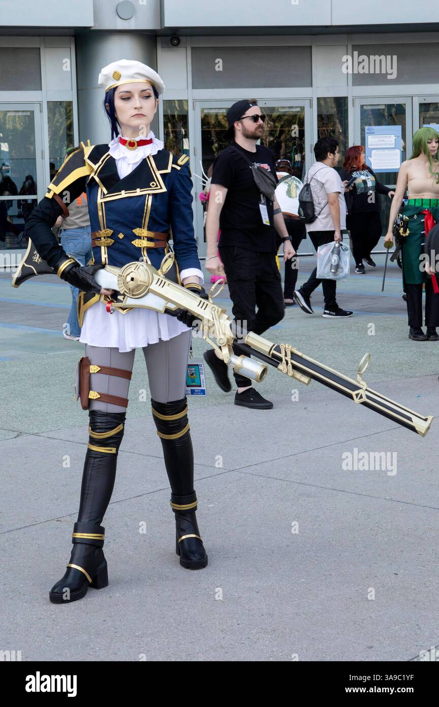 Cosplayer auf der WonderCon 2025 im Anaheim Convention Center. Anaheim ...