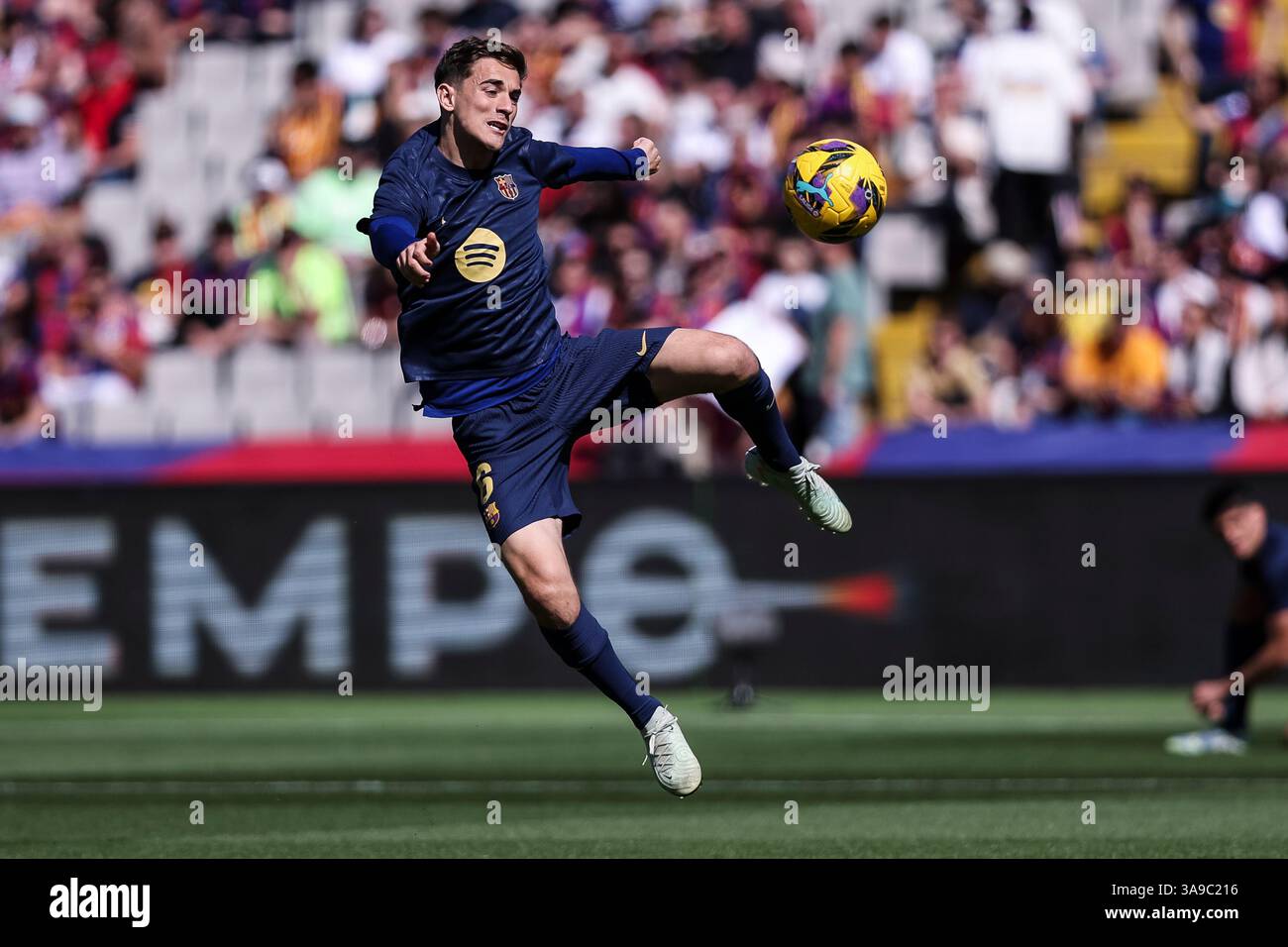 Pablo Martin Gavira Gavi of FC Barcelona warms up during the Spanish ...