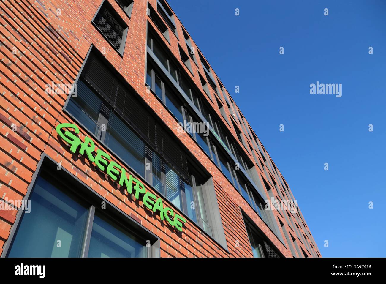 Greenpeace office hi-res stock photography and images - Alamy