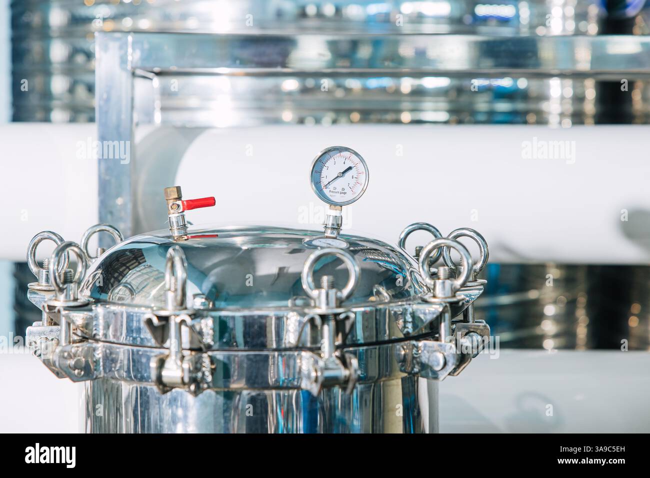 High pressure tank with pressure gauge stainless steel tank with water ...