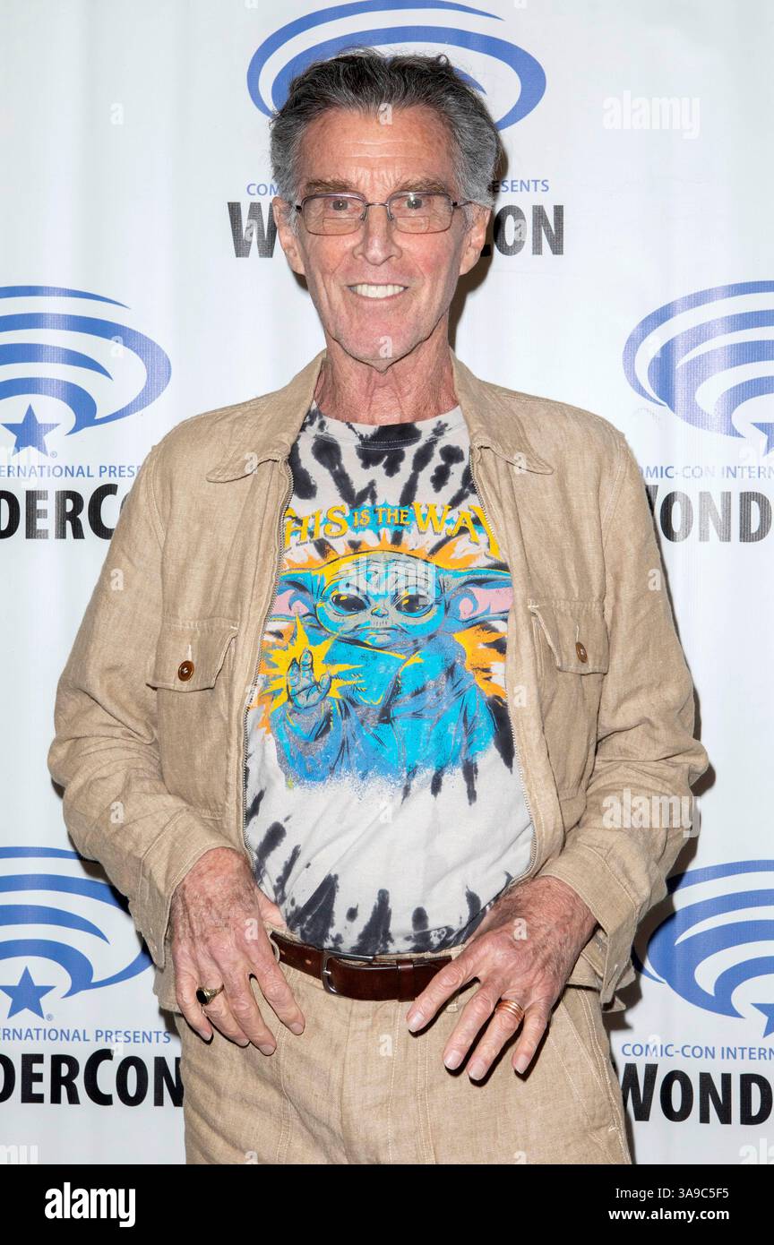 John Glover beim Photocall zur HBO Max Animationsserie 'Gremlins: The Wild Batch' auf der ...