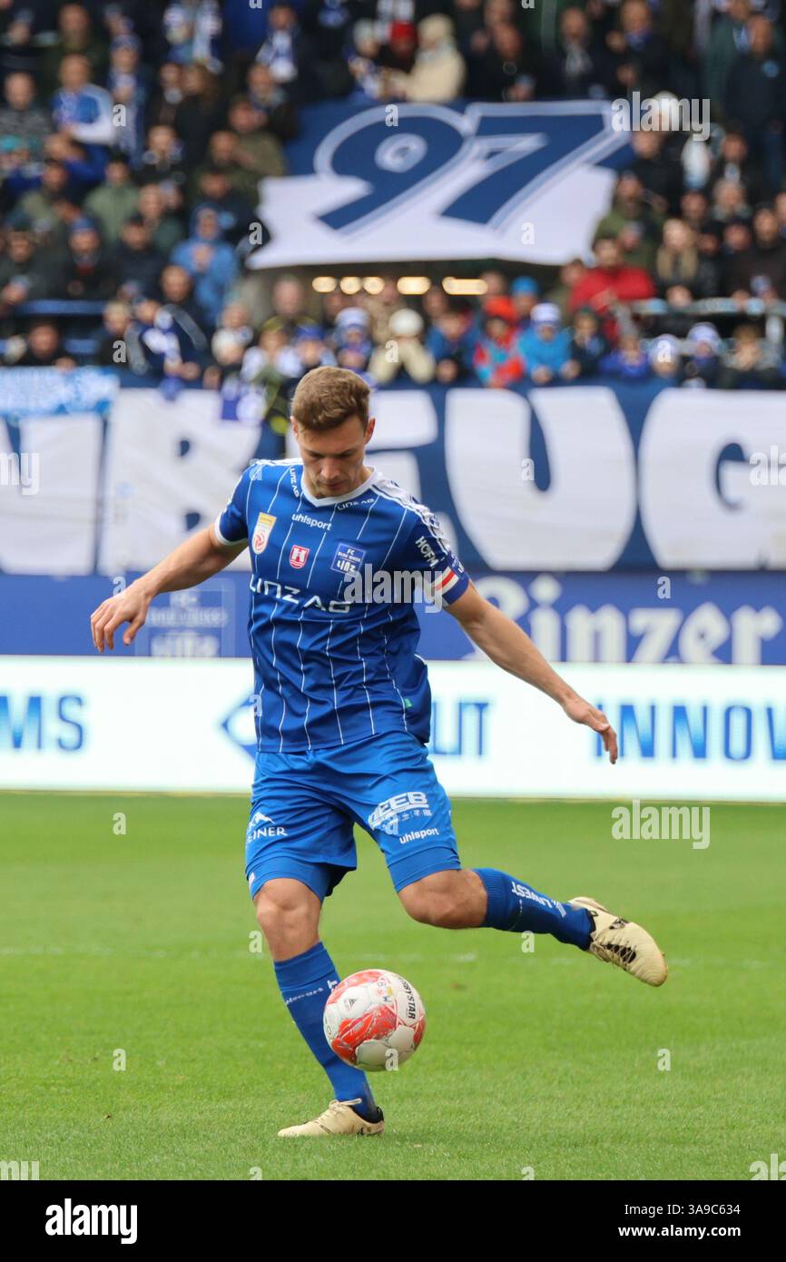 Linz, Austria. 30th Mar, 2025. LINZ, AUSTRIA - MARCH 30: Manuel Maranda ...