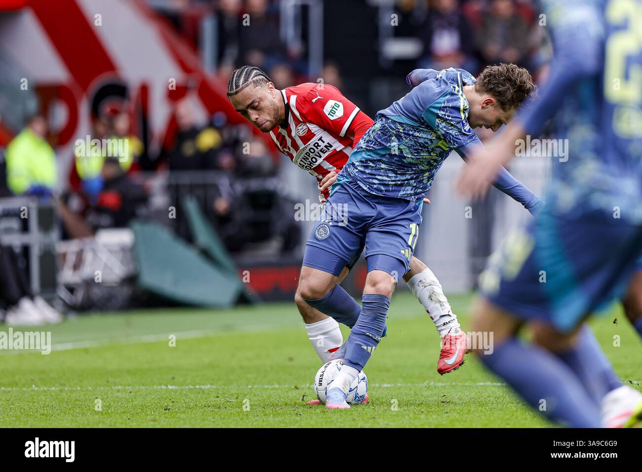 EINDHOVEN, 30-03-2025, Philips Stadium, Dutch Eredivisie Football ...