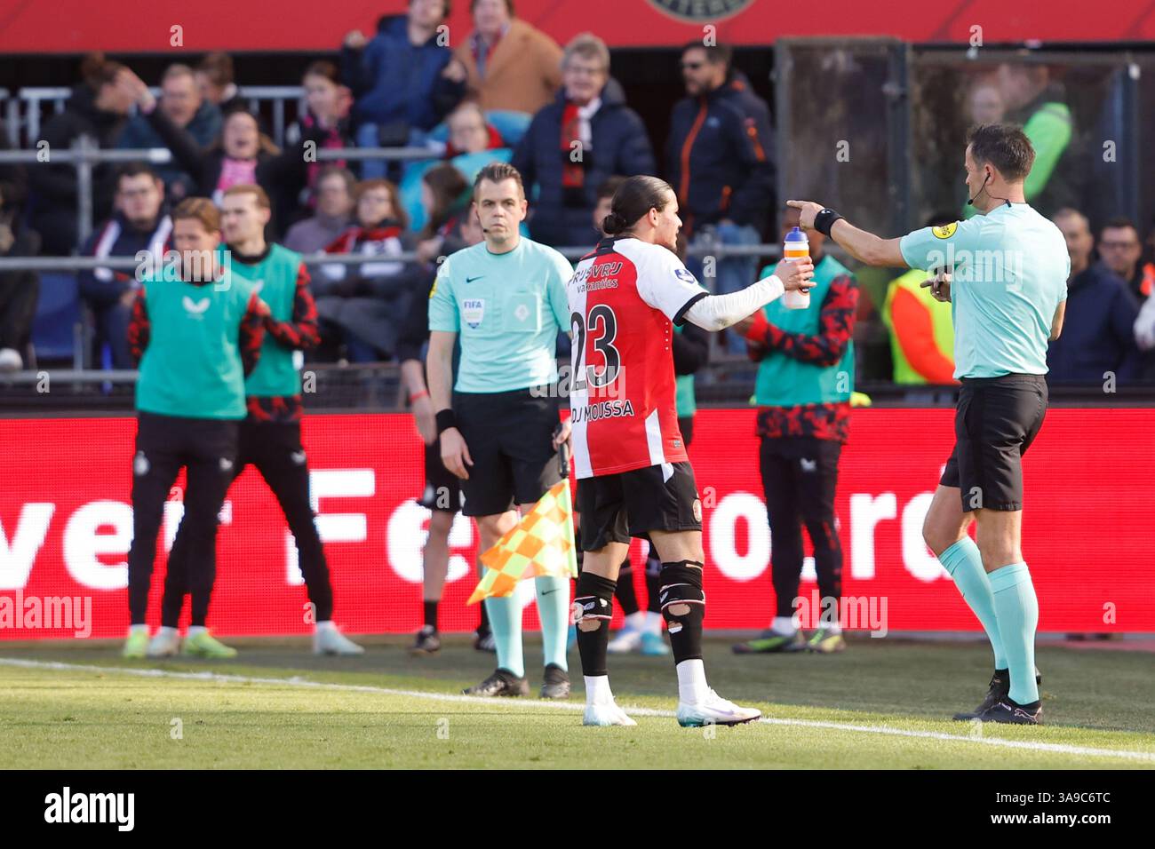 ROTTERDAM, 30-03-2025, Stadium Feijenoord de Kuip, Dutch Eredivisie ...