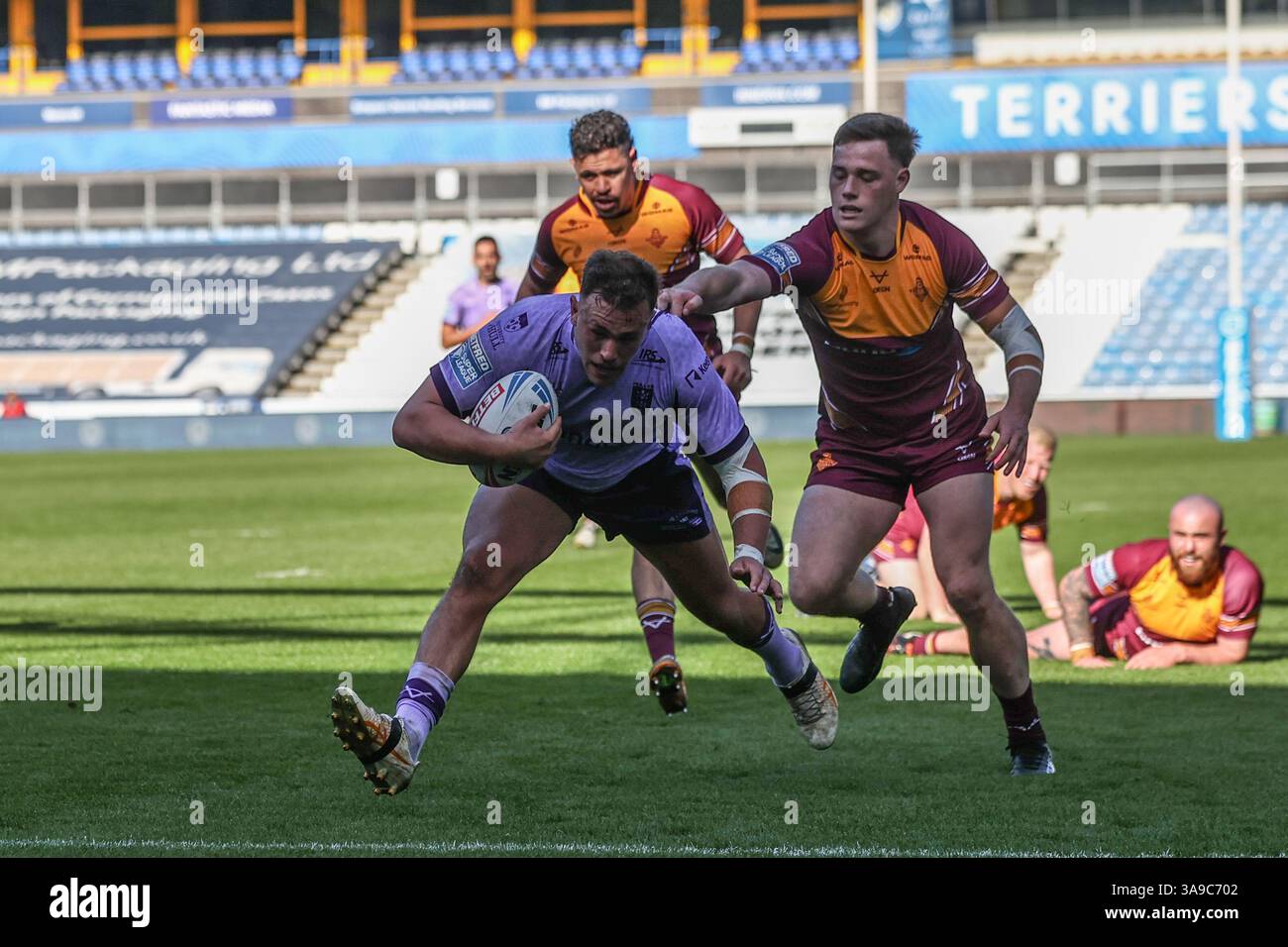 Jai Whitbread of Hull KR goes over for a try during the Betfred Super ...