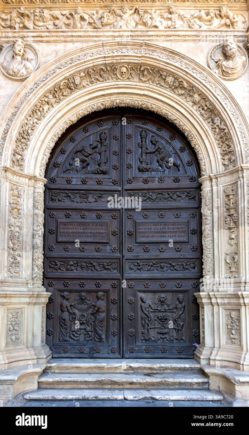 Plateresque baroque hi-res stock photography and images - Alamy