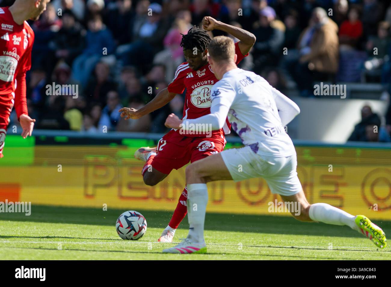 Edimilson Fernandes of Brest during the French championship Ligue 1 ...