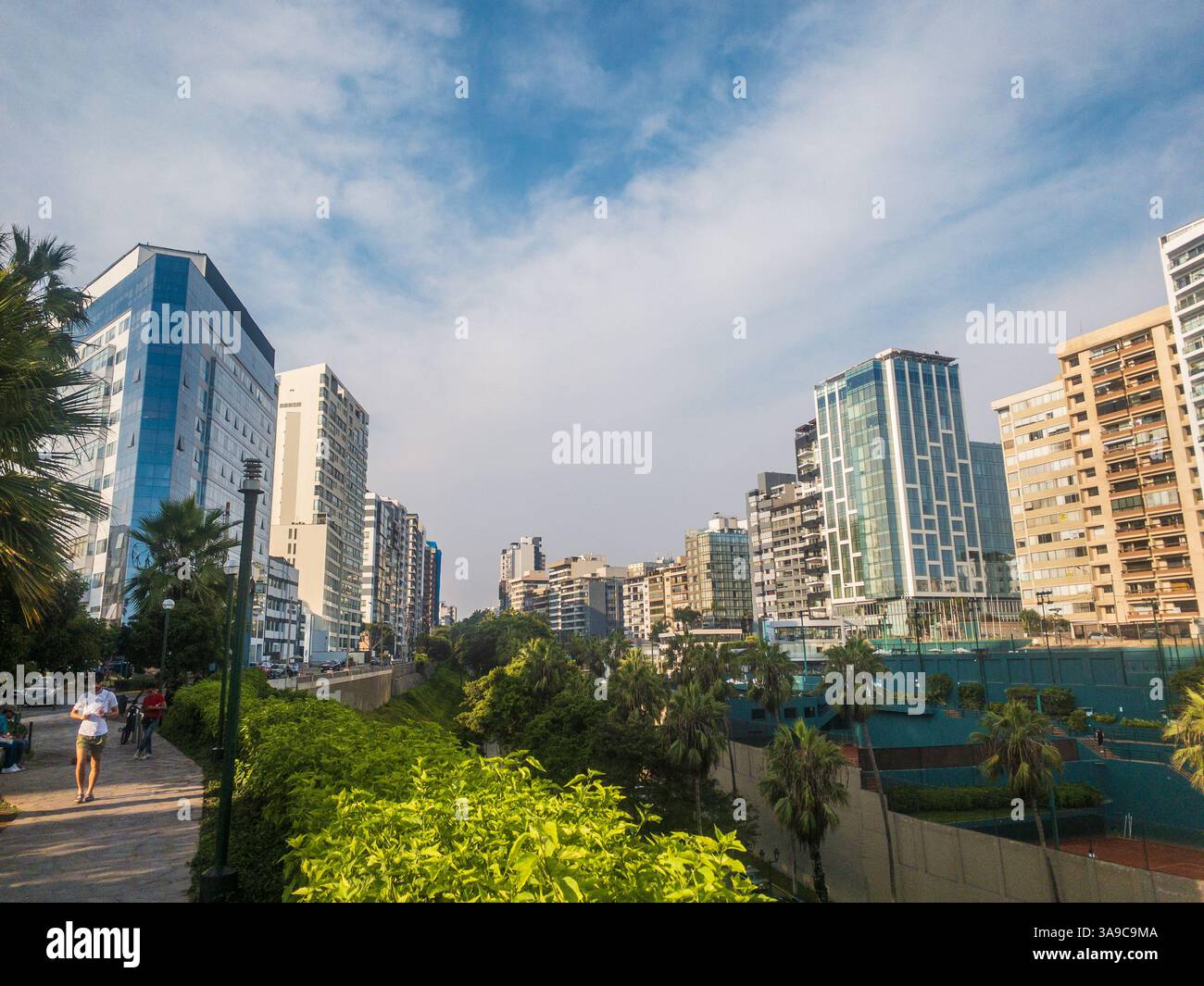 Sunny day at Malecon Balta, Miraflores - Lima, Peru Stock Photo - Alamy