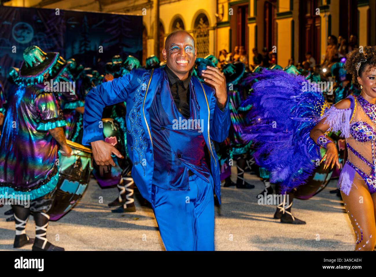 Uruguay montevideo carnival troupe hi-res stock photography and images ...