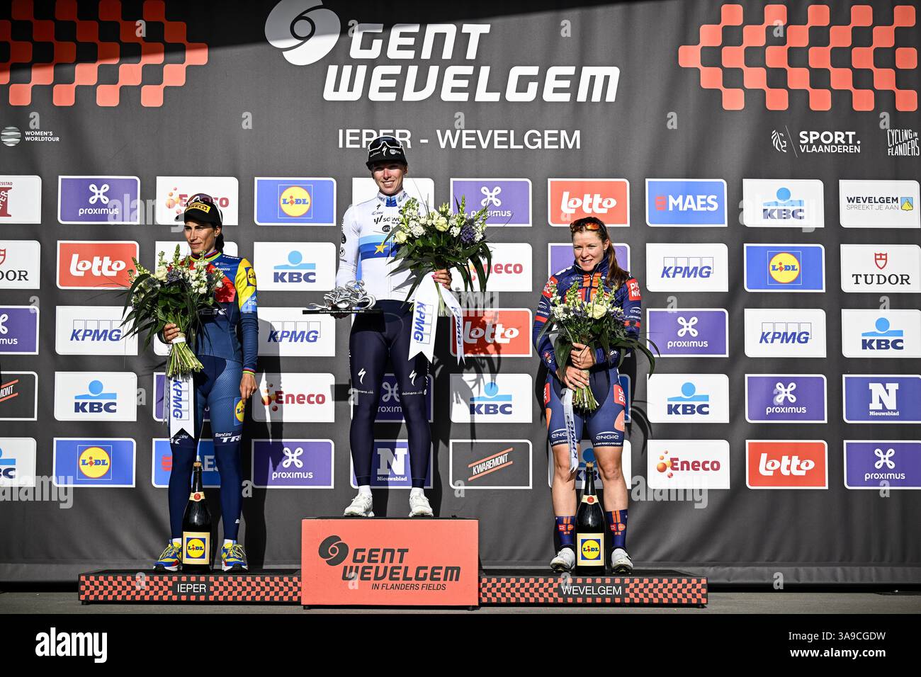 Wevelgem, Belgium. 30th Mar, 2025. Italian Elisa Balsamo of Lidl-Trek ...