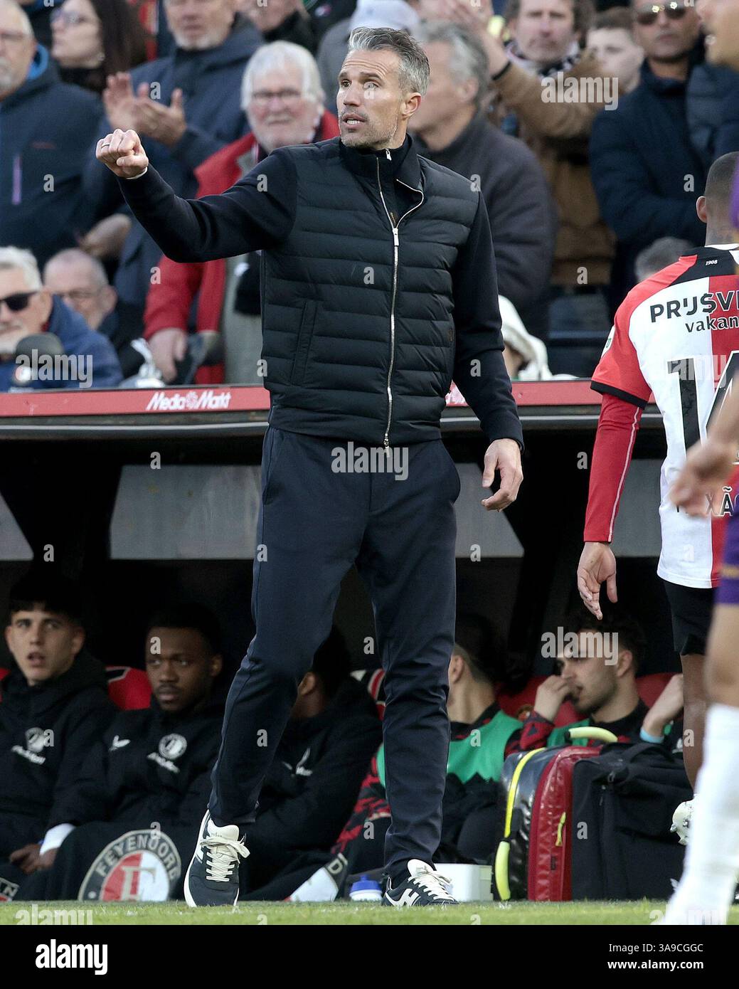 ROTTERDAM - Feyenoord coach Robin van Persie during the Dutch ...