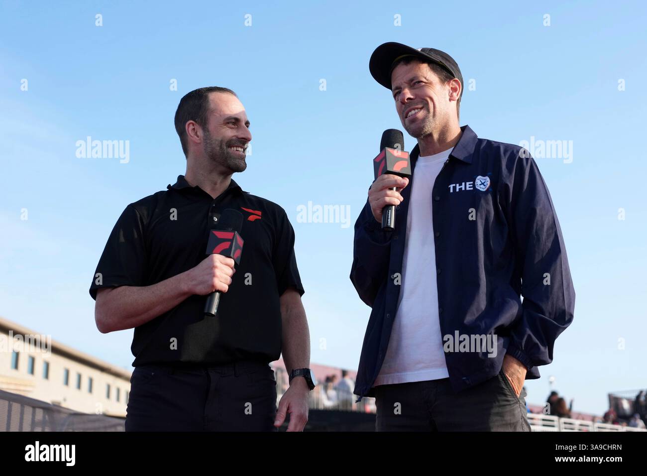 FloTrack general manager Ryan Fenton (left) interviews Sound Running ...