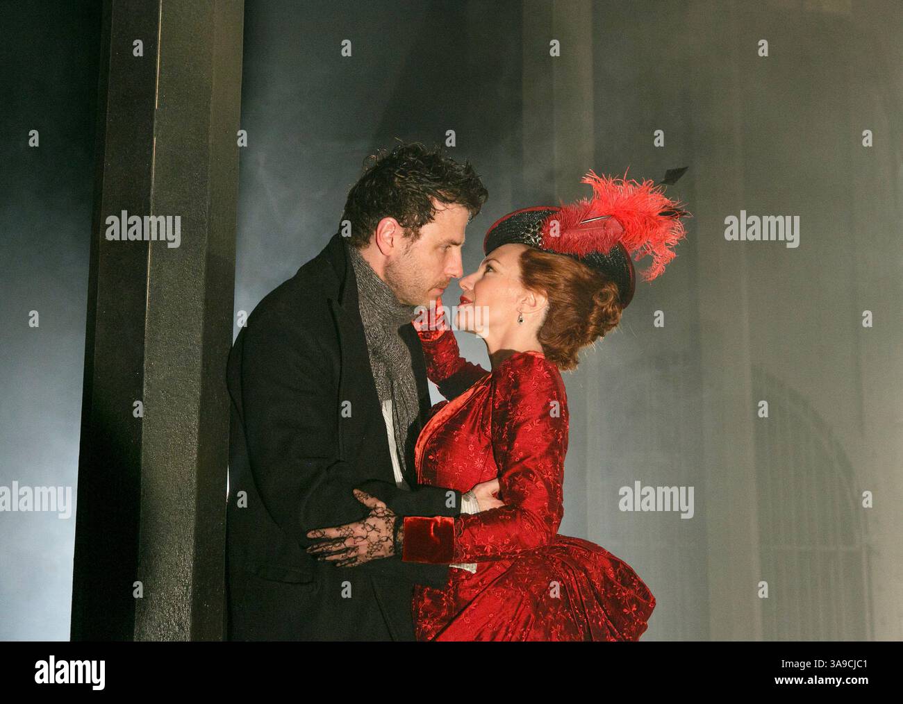 Jason Durr (Sherlock Holmes), Tanya Franks (Irene Adler) in SHERLOCK ...