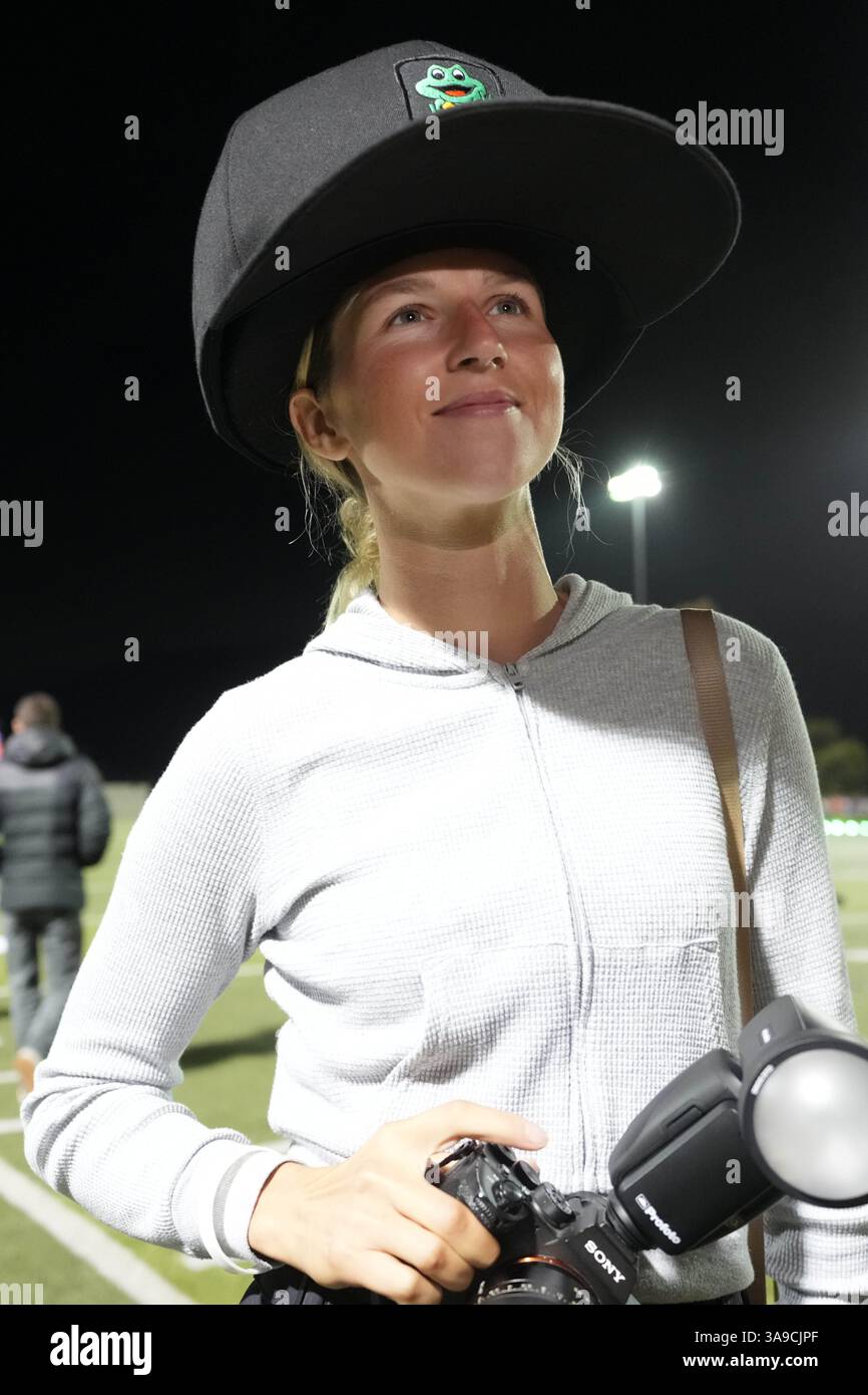 Cortney White wears a Billy Czevcko toad hat during the TEN, Saturday ...