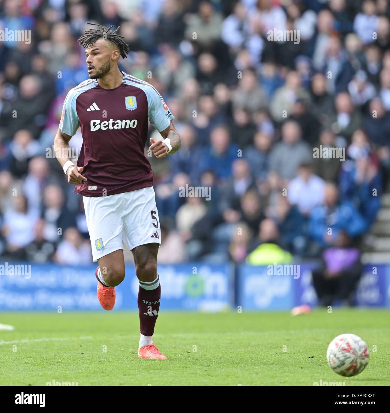 Deepdale, Preston, UK. 30th Mar, 2025. FA Cup Quarter Final Football, Preston North End versus ...