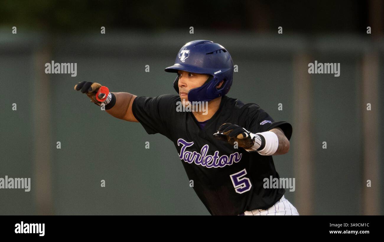 Tarleton State's Jaime Perez (5) takes a lead during an NCAA baseball ...