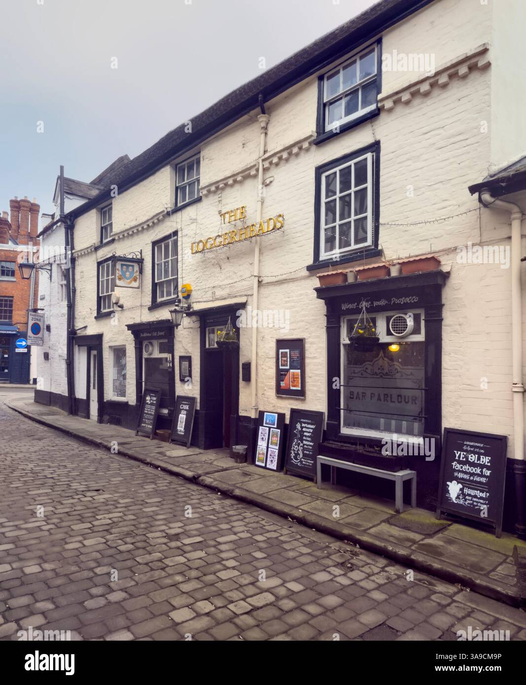 The Loggerheads Pub, Church Street, Shrewsbury, UK Stock Photo - Alamy
