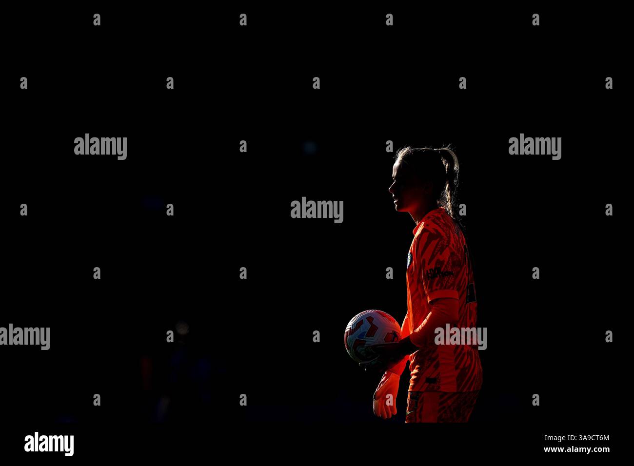 Chelsea goalkeeper Hannah Hampton during the Barclays Women's Super ...