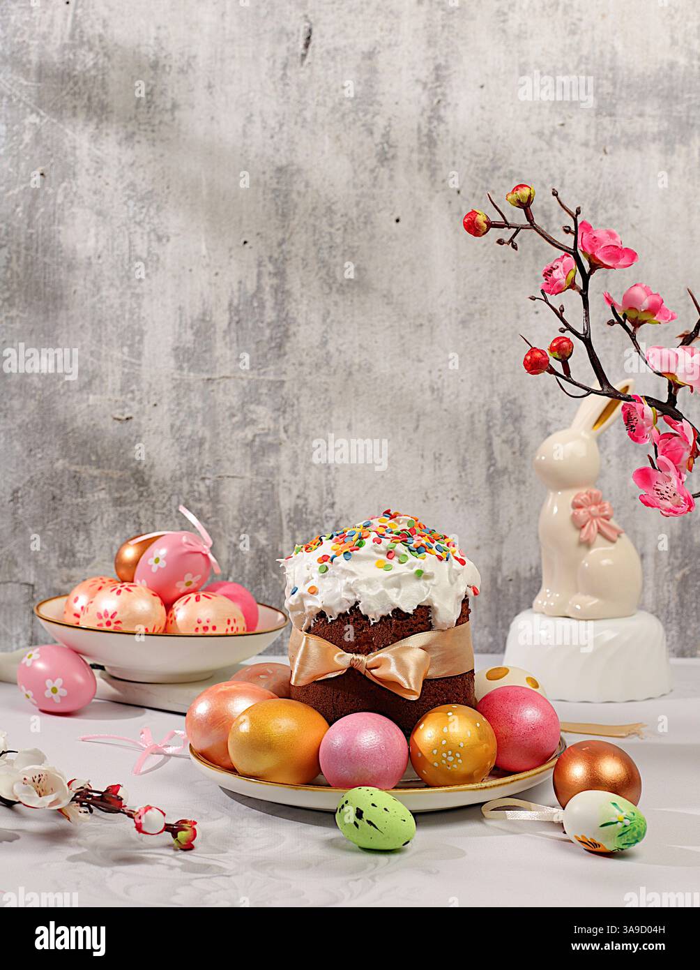 Traditional Easter cake and marble Easter eggs painted with onion peel ...
