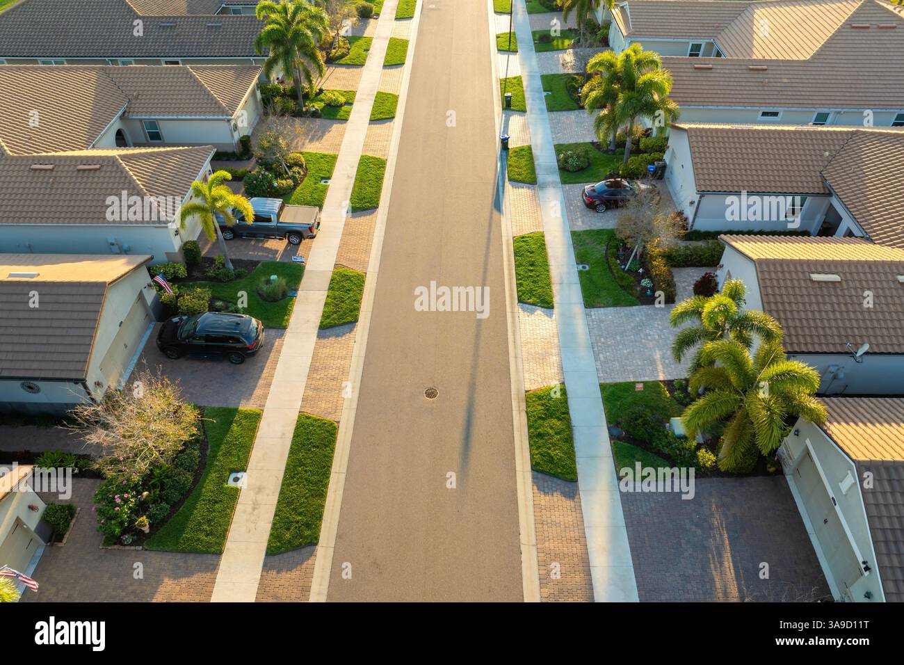 Wealthy residential area in USA suburbs. Rich neighborhood with ...