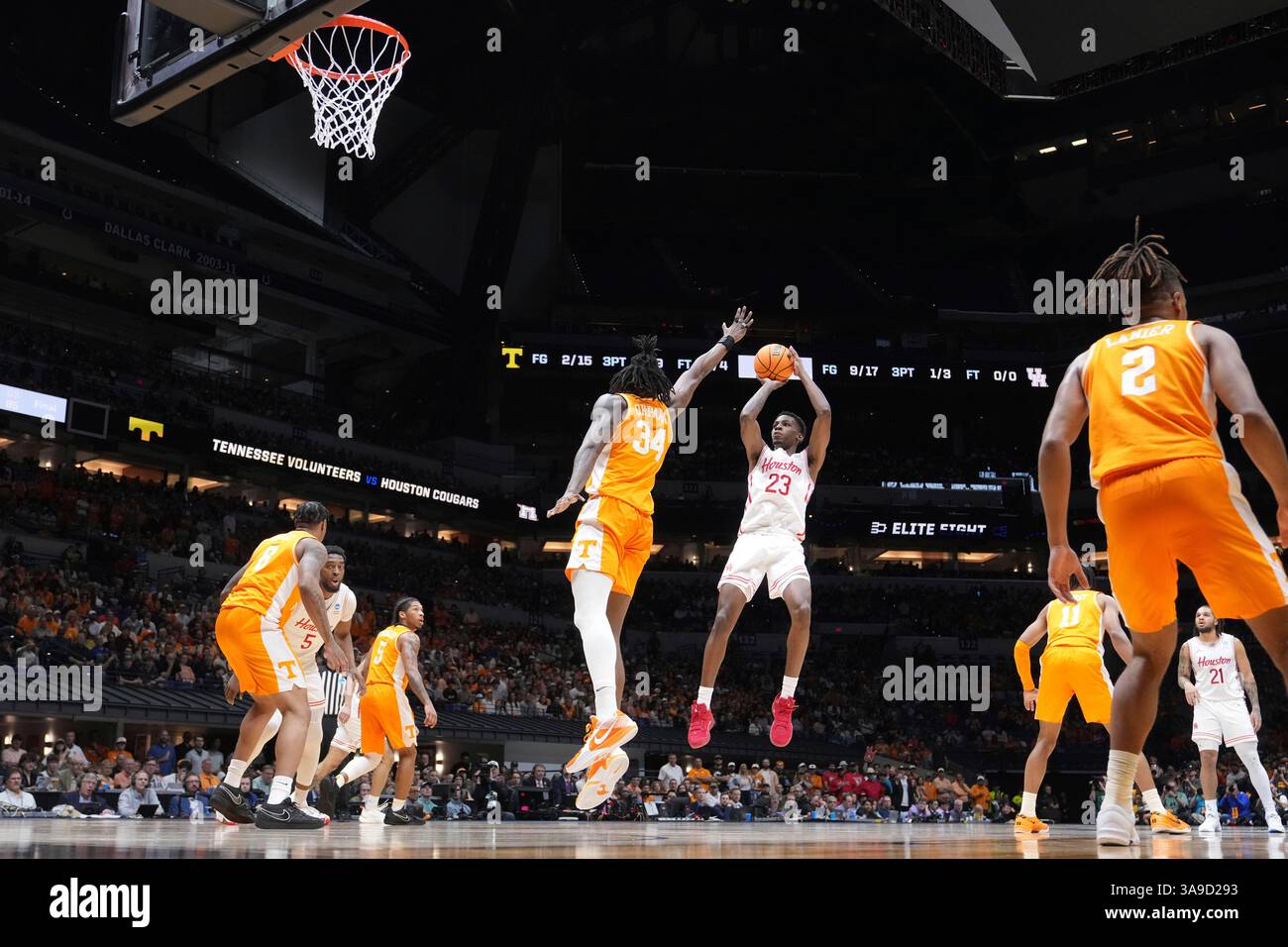 Houston's Terrance Arceneaux (23) shoots over Tennessee's Felix Okpara ...