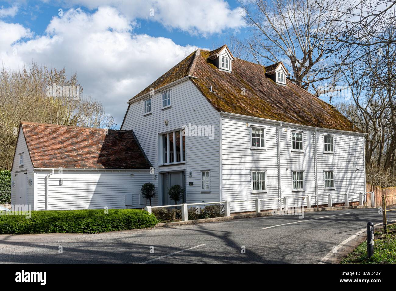 Sandford Mill beside the River Loddon near Woodley, Berkshire, England ...
