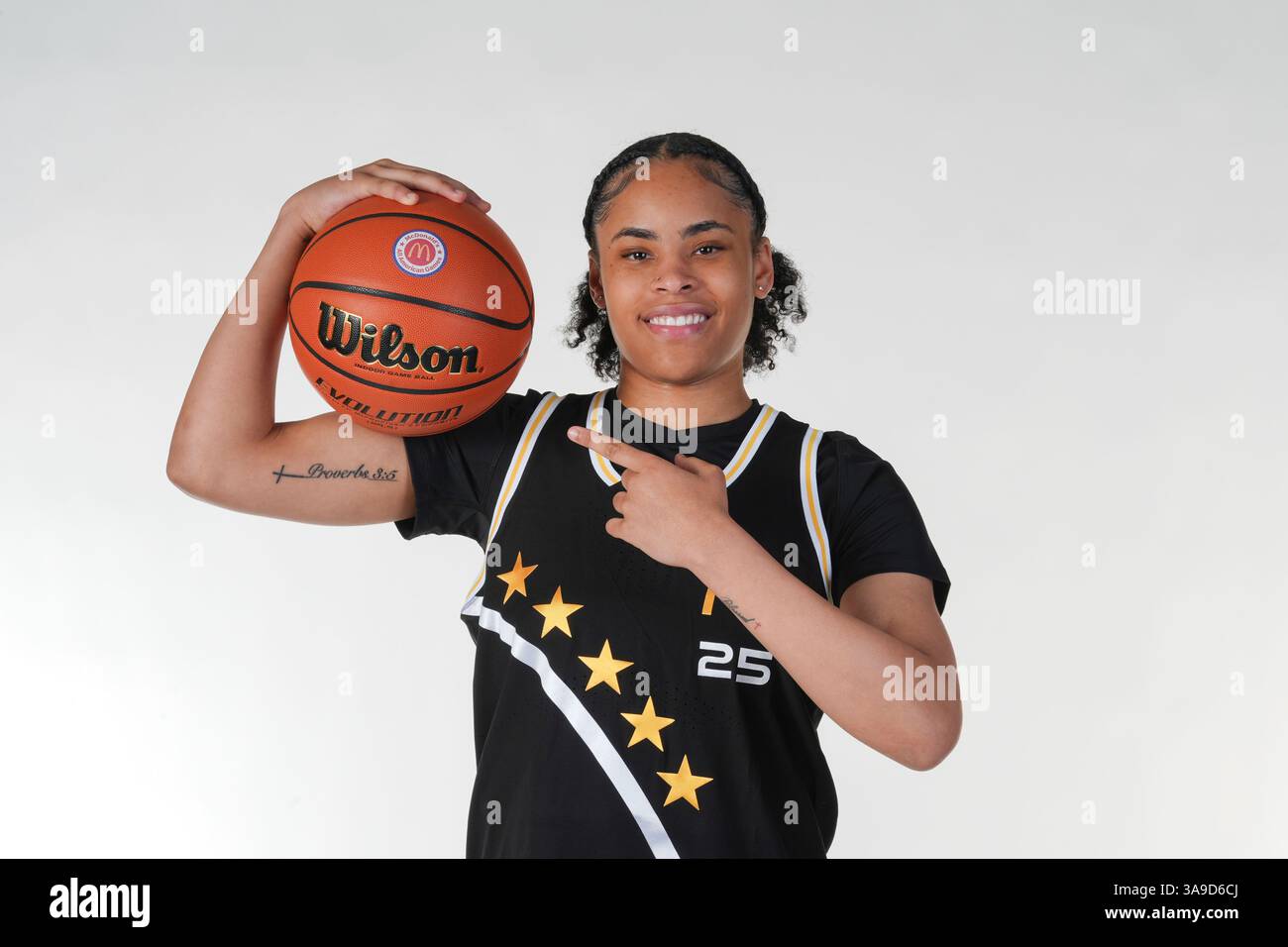 BROOKLYN, NY - MARCH 28: McDonalds High School All American Deniya ...