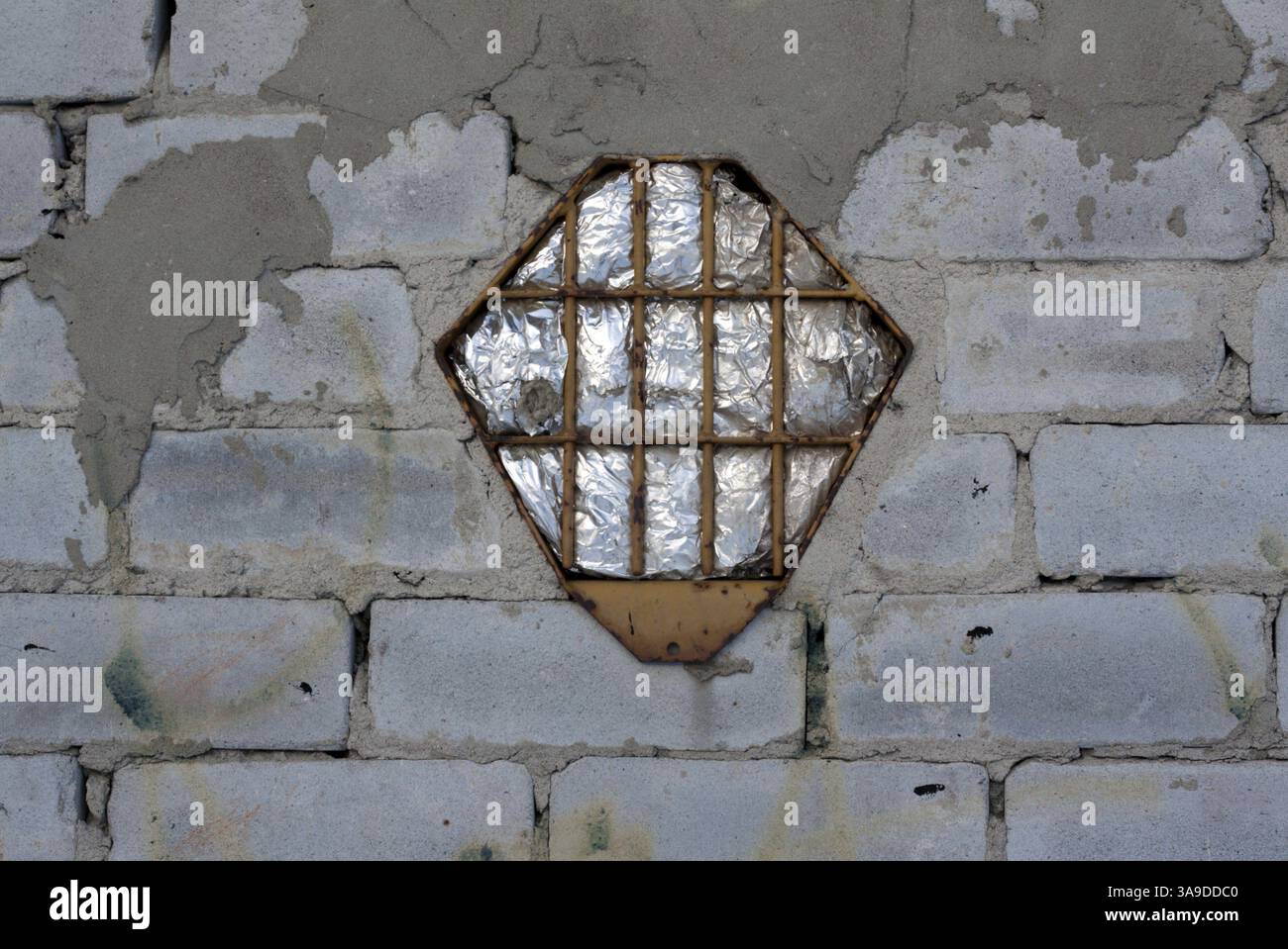 Brick wall, window, lattice, cement laying, foil Stock Photo - Alamy