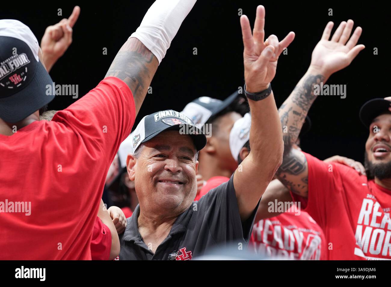 Houston head coach Kelvin Sampson celebrates his team's victory over ...