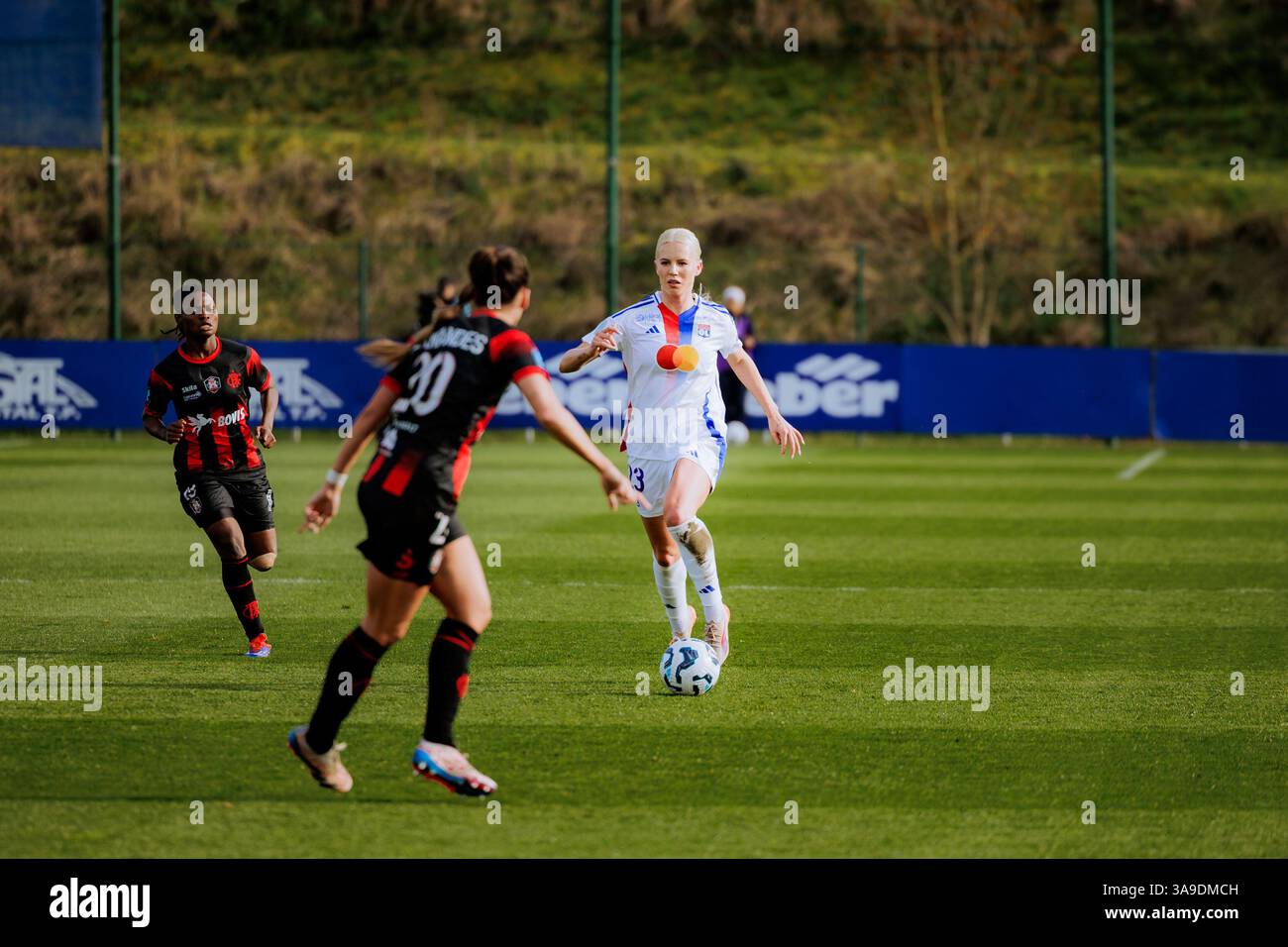 Lyon, France. 30th Mar, 2025. Sofie Svava (23 Olympique Lyonnais) in ...