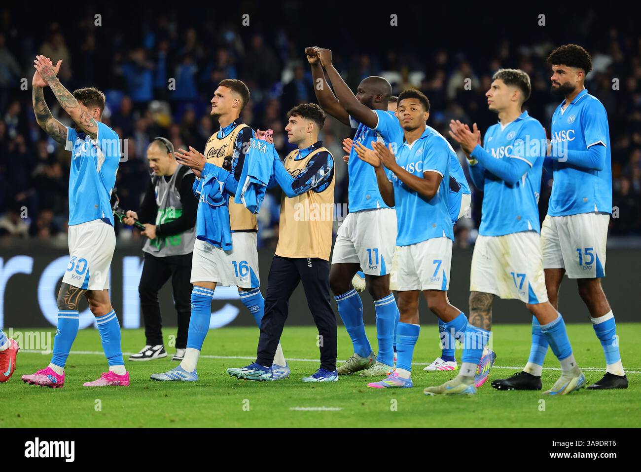 Naples, Italy. 30th Mar, 2025. SSC Napoli players celebrate at the end ...