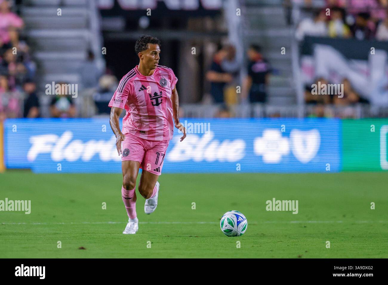 FORT LAUDERDALE, FL - MARCH 29: Ian Fray #17 of Inter Miami CF in ...