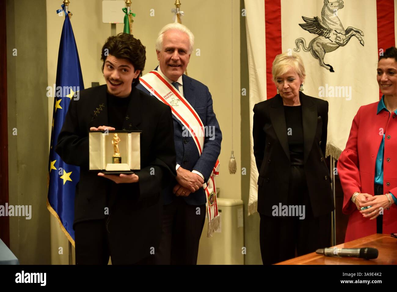 David Rivelazioni Italiane - Italian Rising Star cerimonia di consegna ...