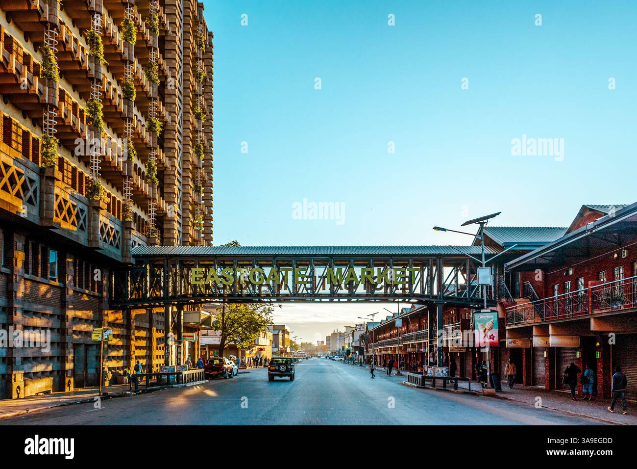 Eastgate Market Bridge Harare Zimbabwe Stock Photo - Alamy