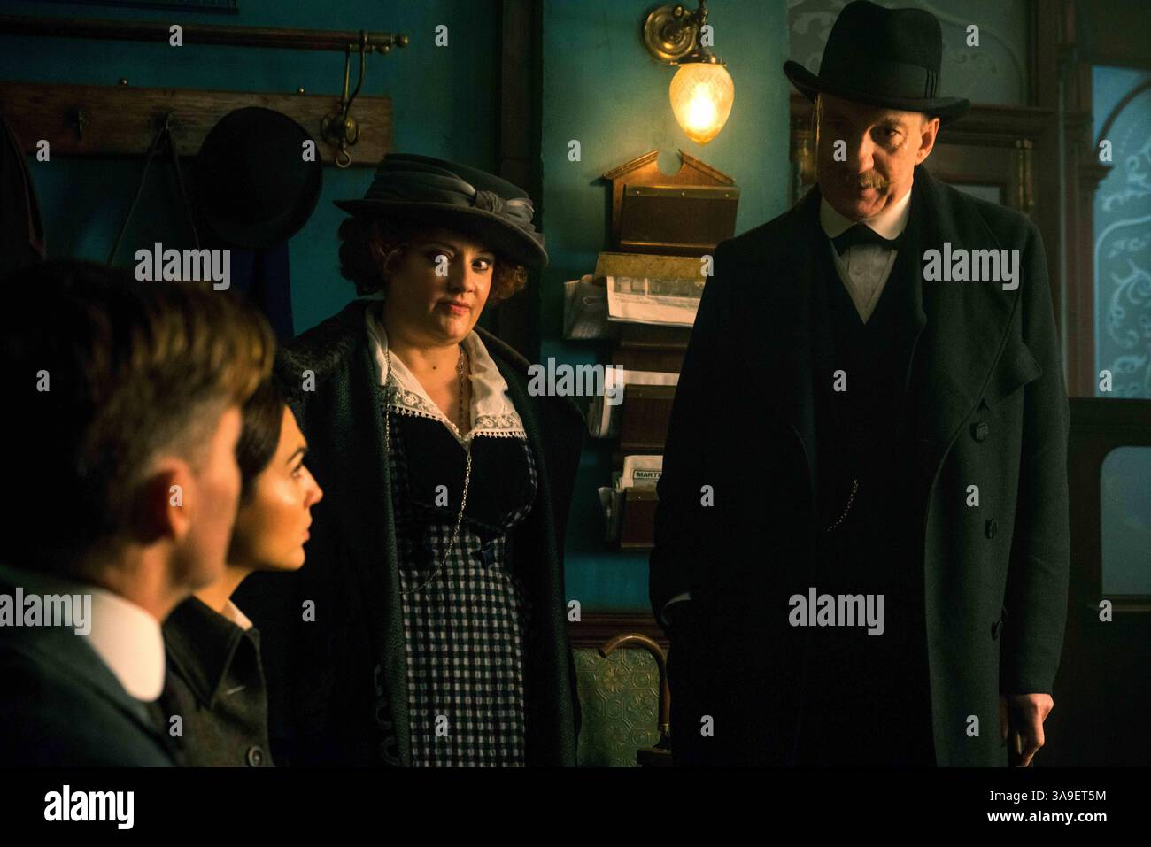 David thewlis wonder woman hi-res stock photography and images - Alamy