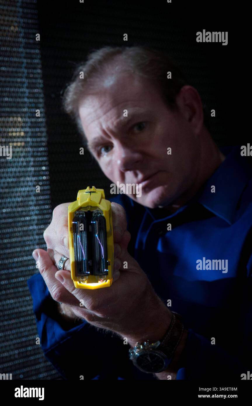 December 15, 2014 - Scottsdale, Arizona, U.S. - The X2 Taser Smart ...