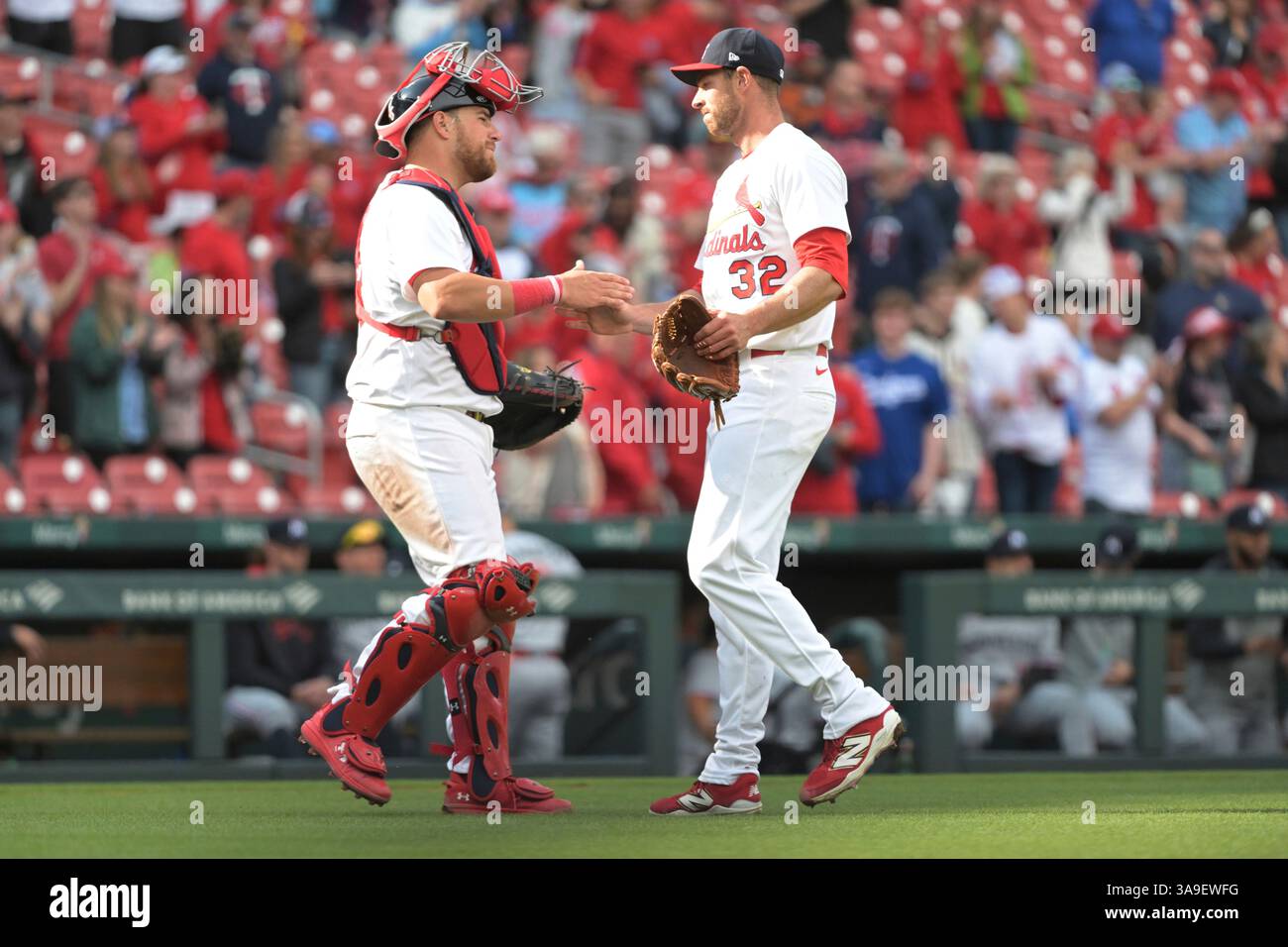St. Louis Cardinals' Steven Matz (32) and St. Louis Cardinals' Pedro ...