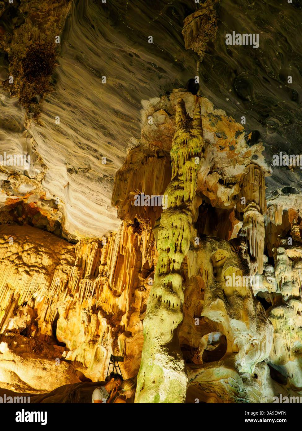Inside Cango caves, Oudtshoorn, South Africa Stock Photo - Alamy