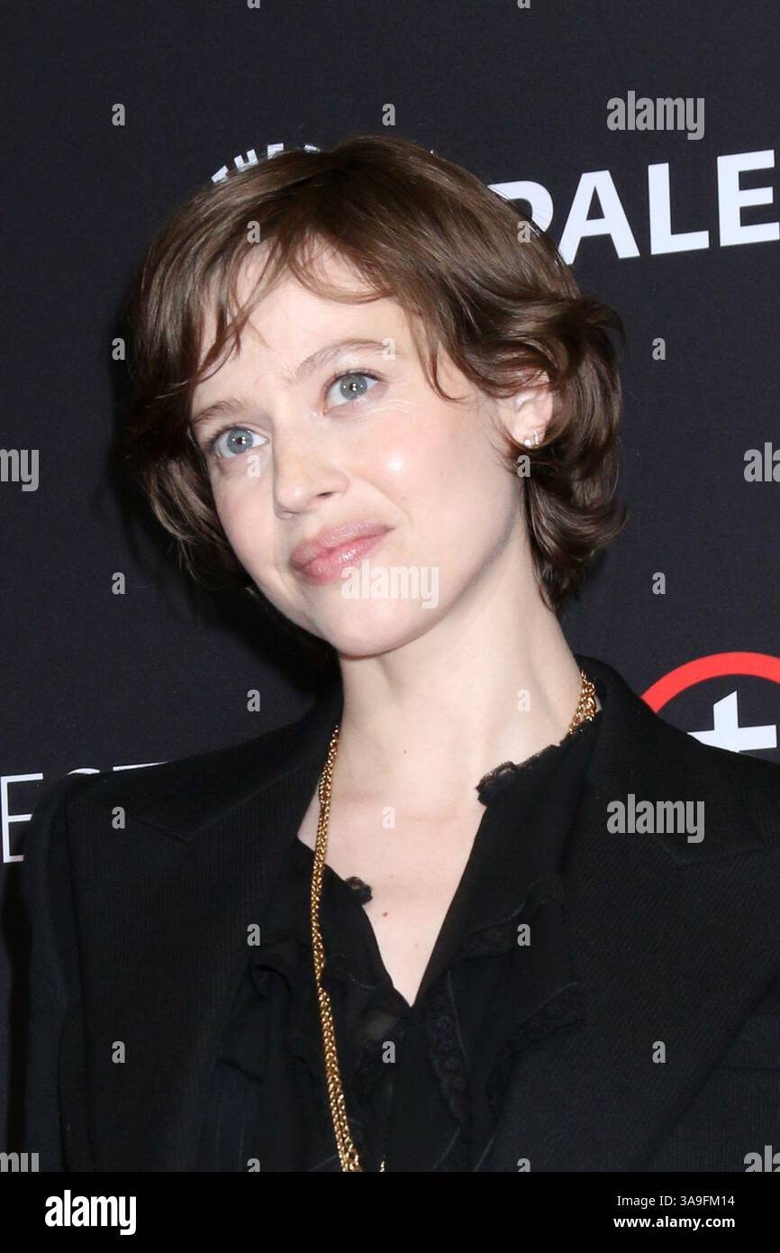 March 30, 2025, Los Angeles, Ca, USA: LOS ANGELES - MAR 29: Lou de ...