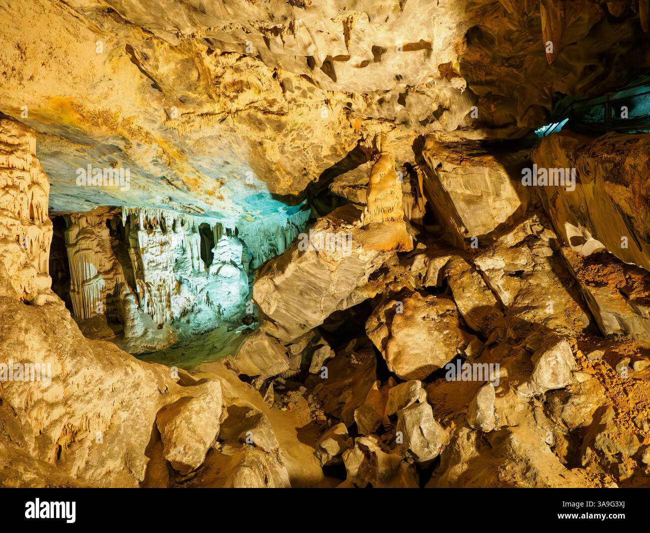 Inside Cango Caves, Oudtshoorn, South Africa Stock Photo - Alamy