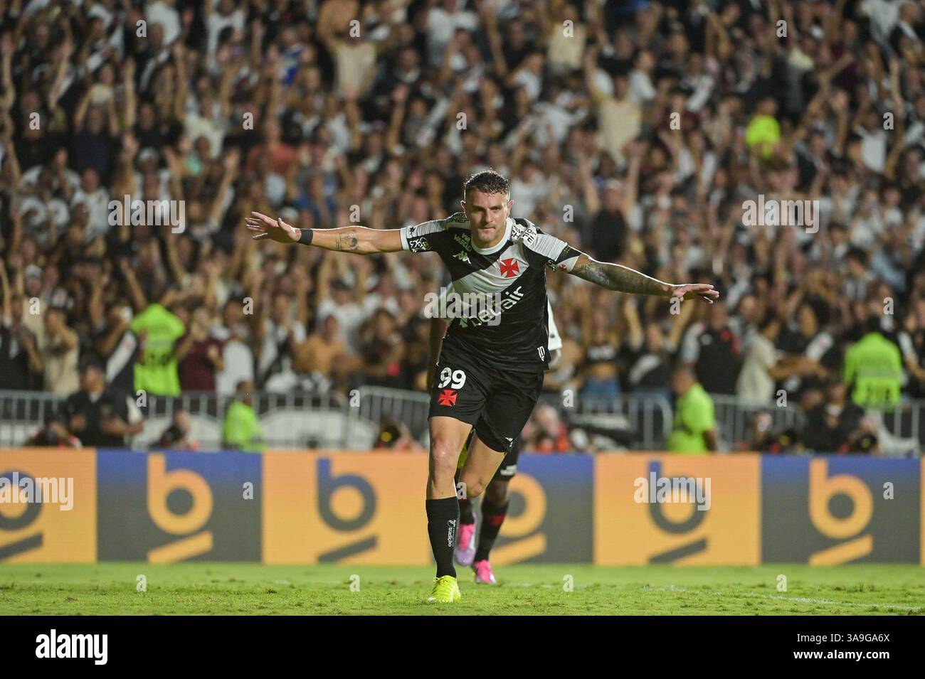 Rio de Janeiro, Brazil. 30th Mar, 2025. Pablo Vegetti of Vasco da Gama ...