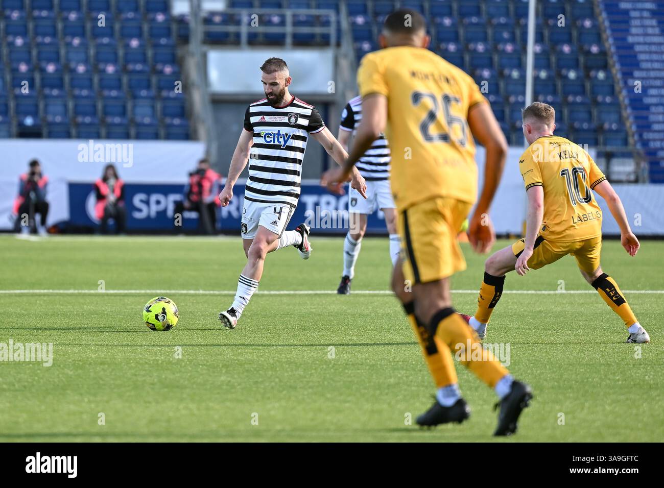 Falkirk, Scotland, UK. 30th March, 2025. Sean Welsh of Queen's Park ...