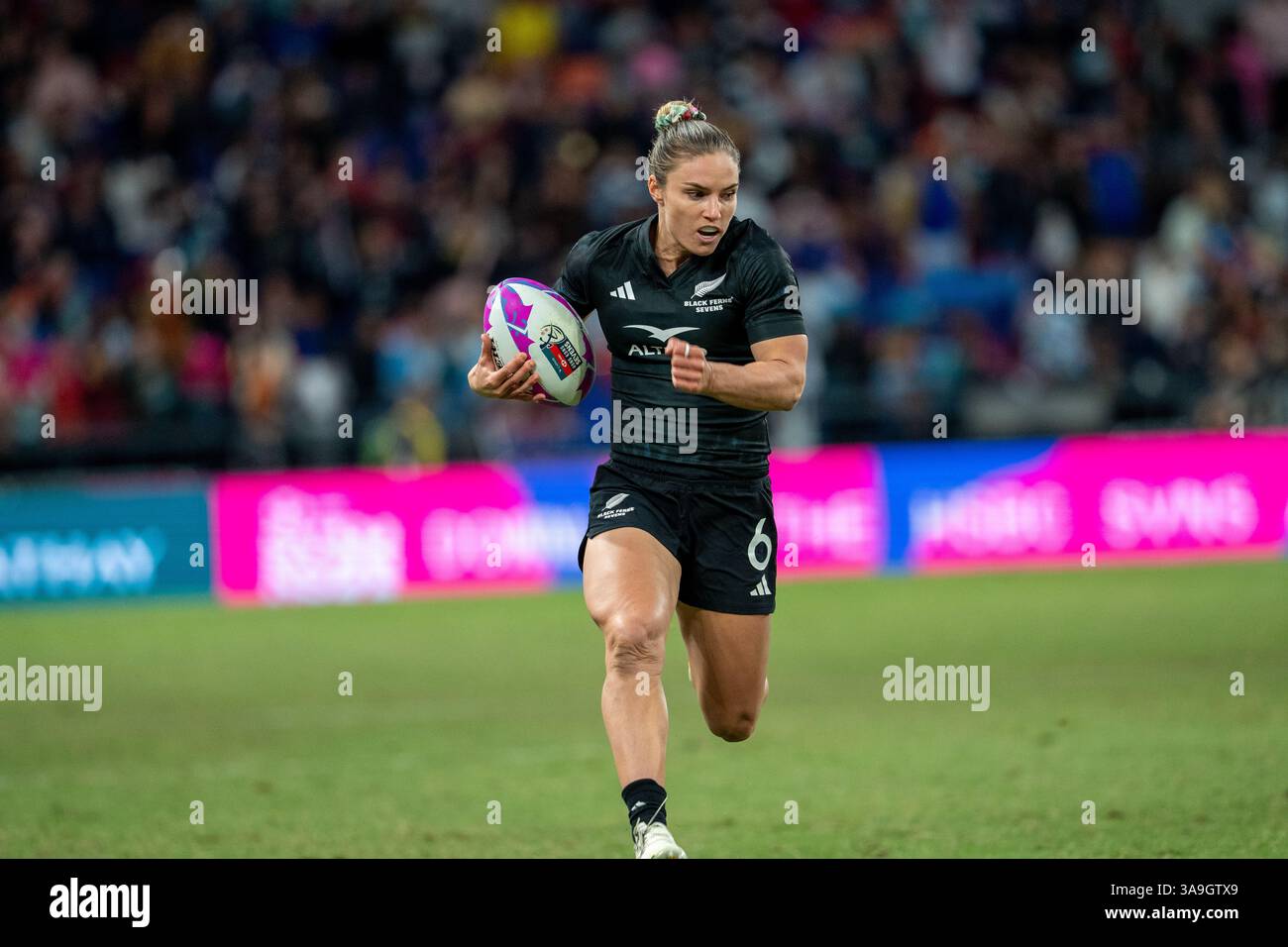 Hong Kong, China, 30 March, 2025, Michaela Brake runs towards the try ...