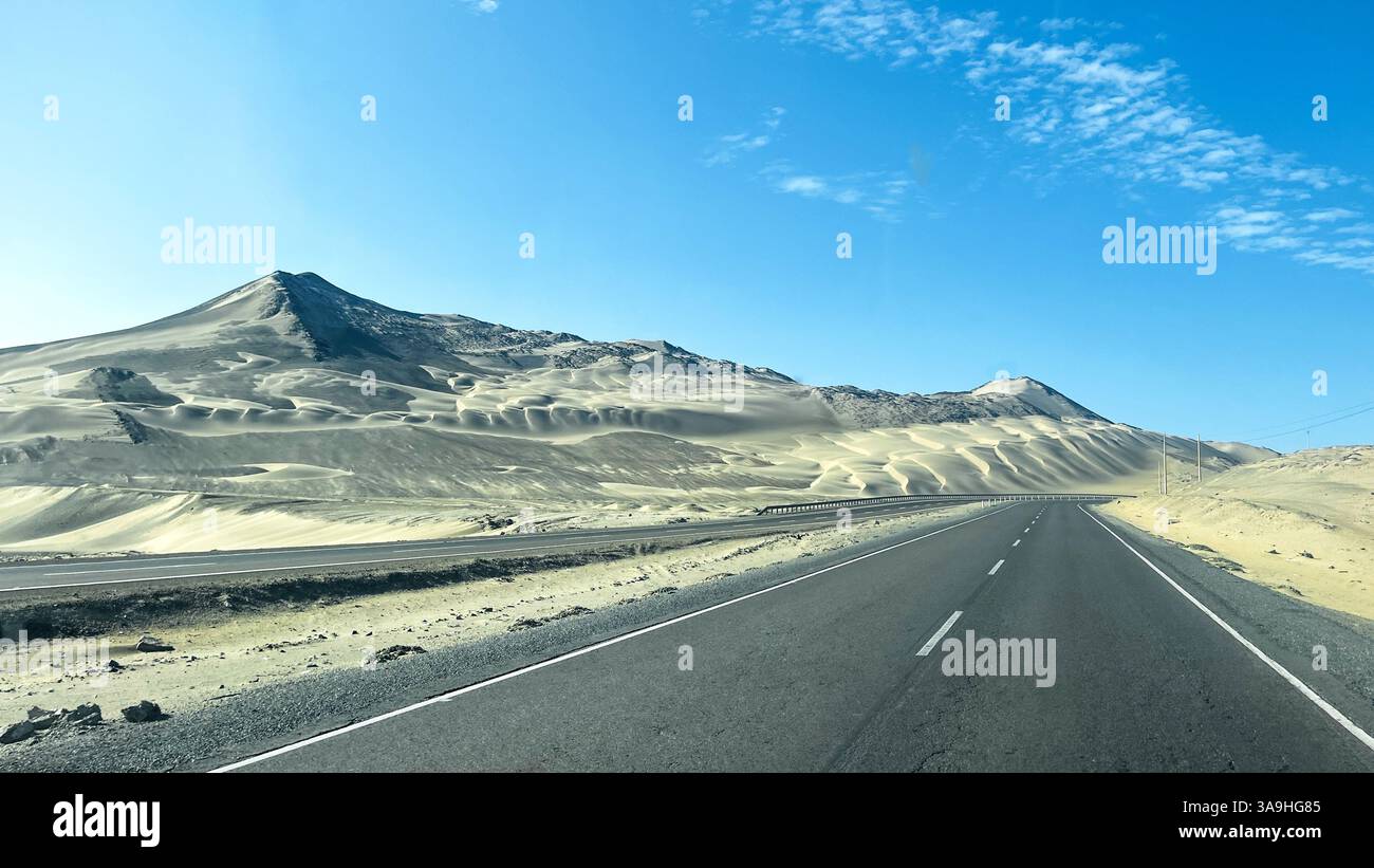 The Pan American Highway, Peru. A perfectly paved asphalt highway in ...