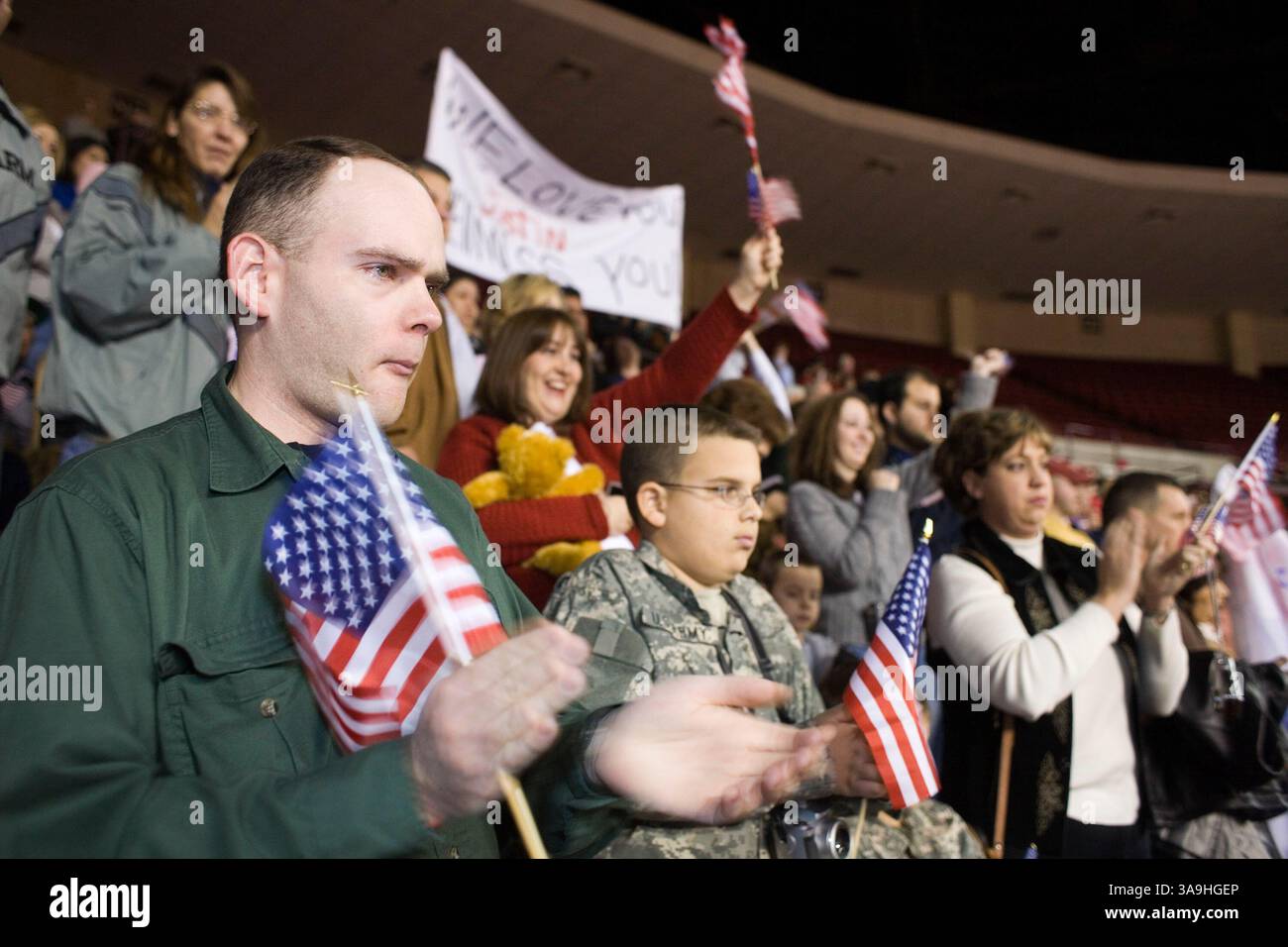 Jan 06, 2007; Tempe, AZ, USA; More than 600 members of the Arizona Army ...