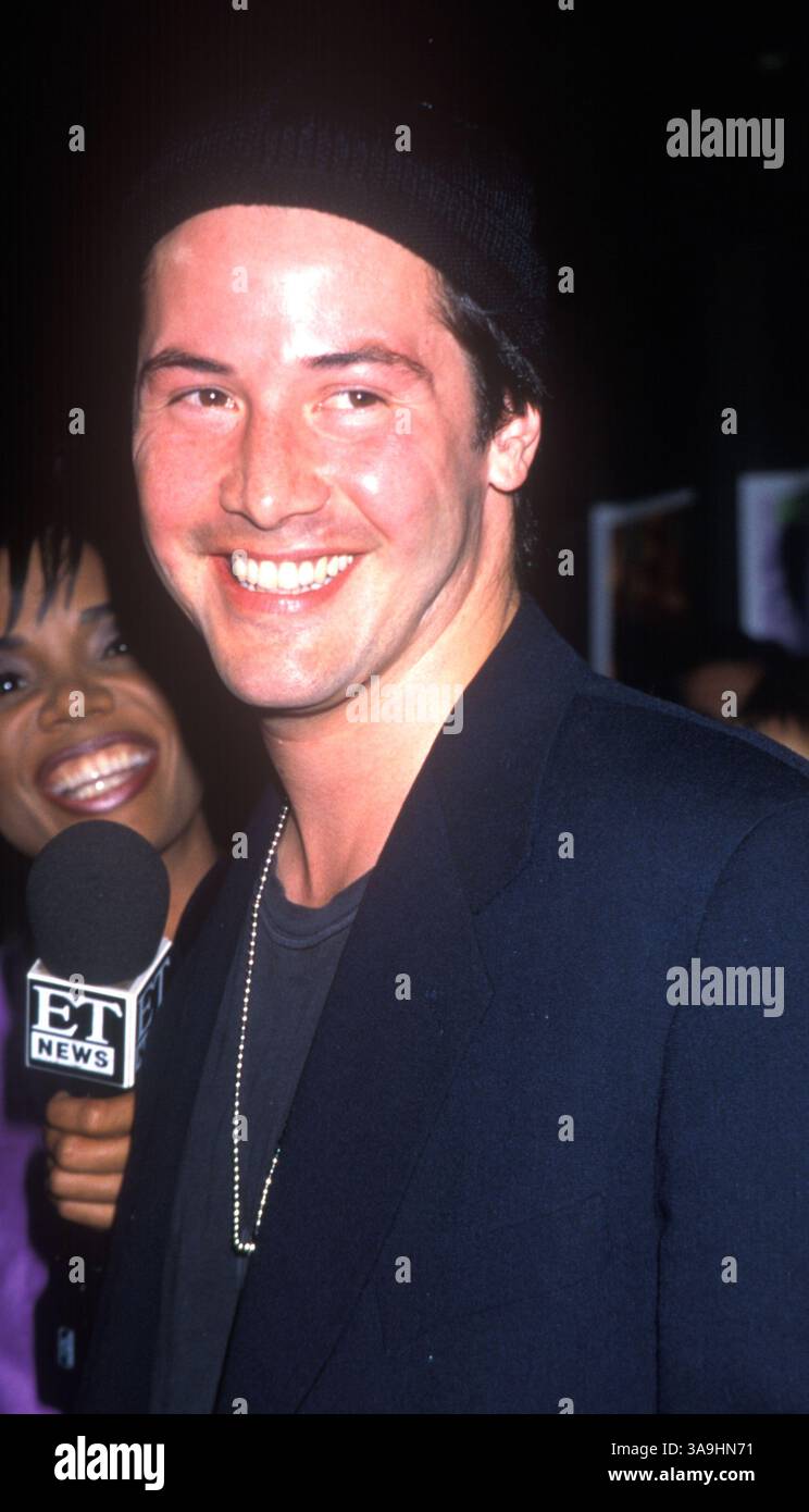 Sep 10, 1996 - Los Angeles, CA, USA - KEANU REEVES at the 'Feeling ...