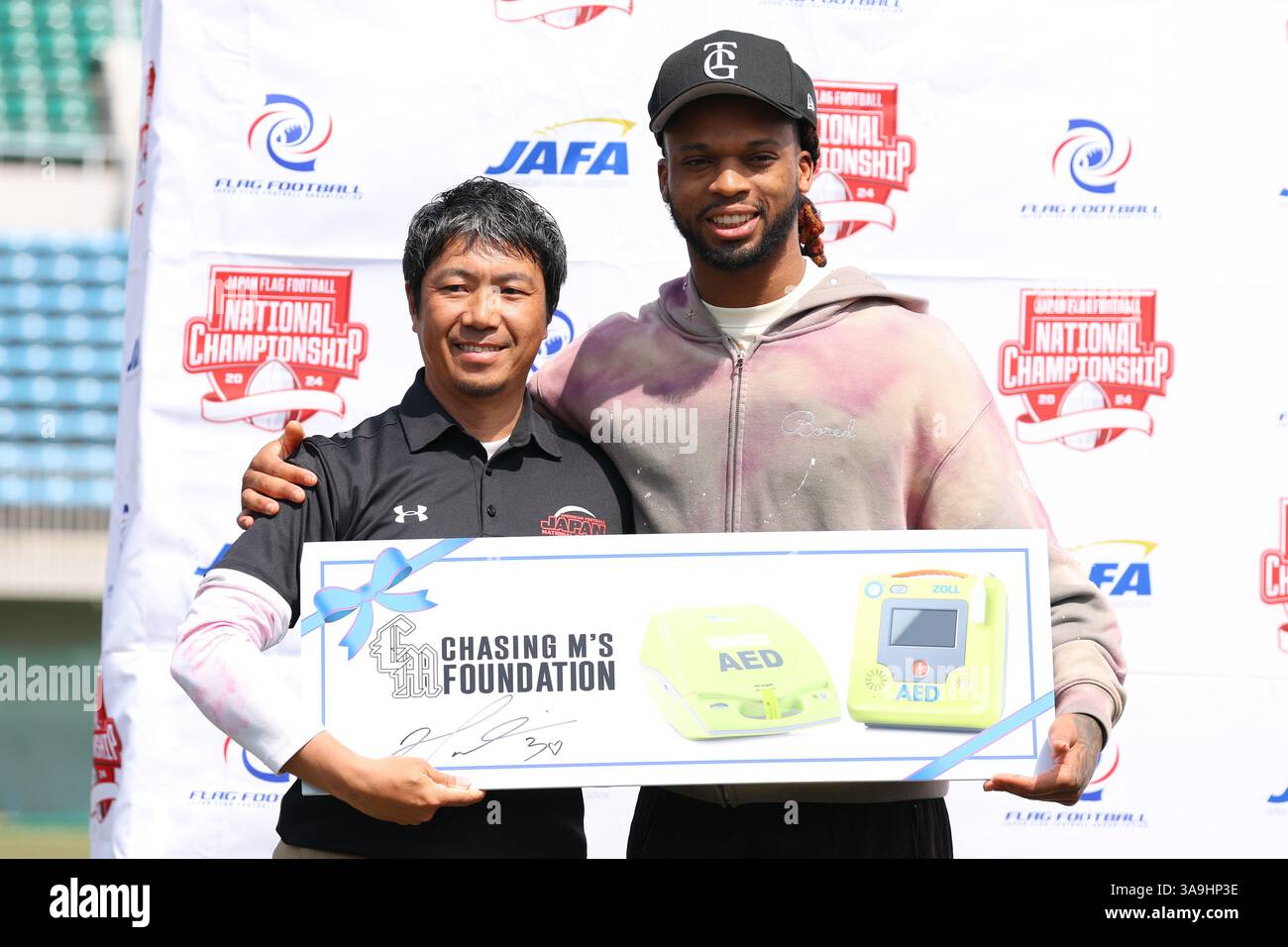 Fujitsu Kawasaki Stadium, Kanagawa, Japan. 30th Mar, 2025. (L-R) Ayumu ...